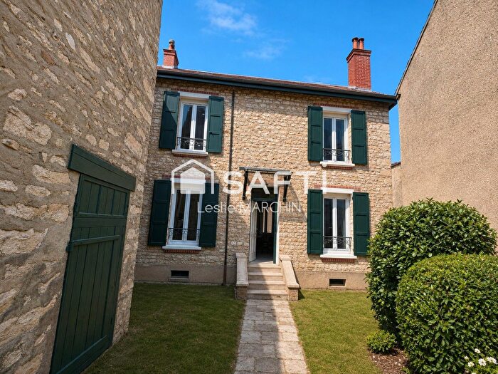 Maison 6 pièces à vendre à Nemours, Hauteurs du Loing