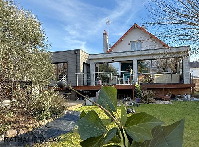 Olivet, Centre-ville : Maison 7 pièces à vendre