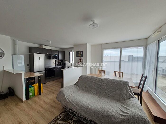 Appartement 4 pièces à Chartres-de-Bretagne, à louer