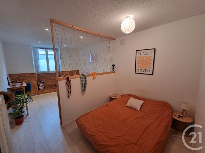 Appartement à louer - Tarbes, Sainte-Anne - 1 pièce