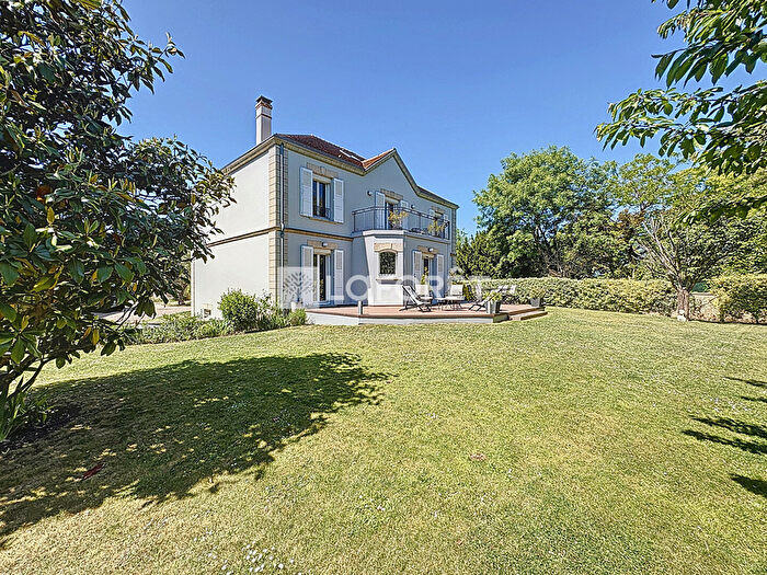 Maison à vendre - Villennes-sur-Seine - 9 pièces - 6 chambres