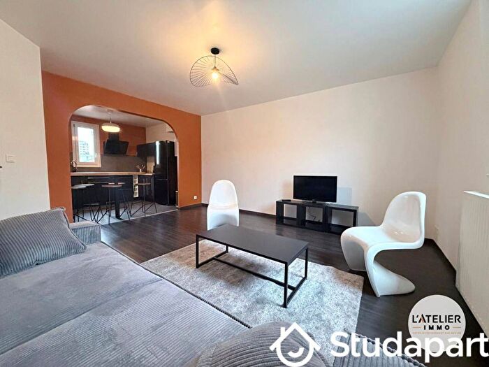 Appartement à louer - Cernay Jamin-Jean Jaurès-Epinettes, Reims - 2 pièces - 1 chambre