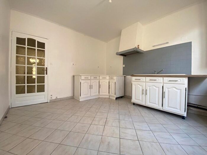 Maison à louer - Libourne, Centre-ville, Bastide, Gare - 3 pièces - 2 chambres