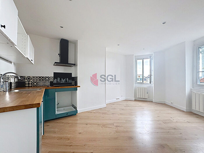 Corbeil-Essonnes, Tarterêts - Appartement 3 pièces à louer