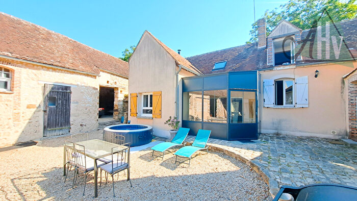 Vinneuf : Maison 9 pièces à vendre