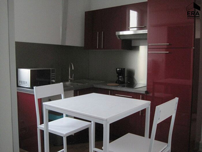 Centre Ville, Saint-Quentin : Appartement 2 pièces à louer