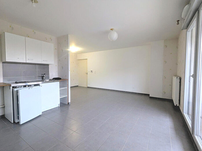 Appartement 1 pièce à louer à Dijon, Port du Canal