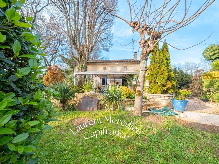 Maison à vendre - Prignac-et-Marcamps - 6 pièces - 4 chambres