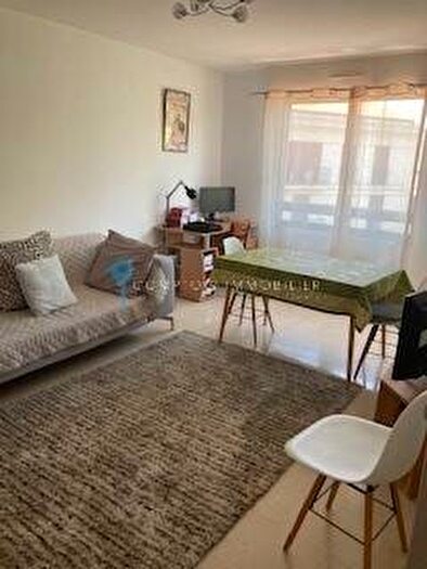 Nîmes : Appartement 2 pièces à louer