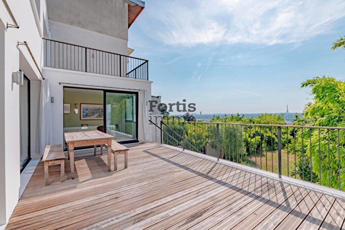 Suresnes, Liberté : Maison 10 pièces à vendre