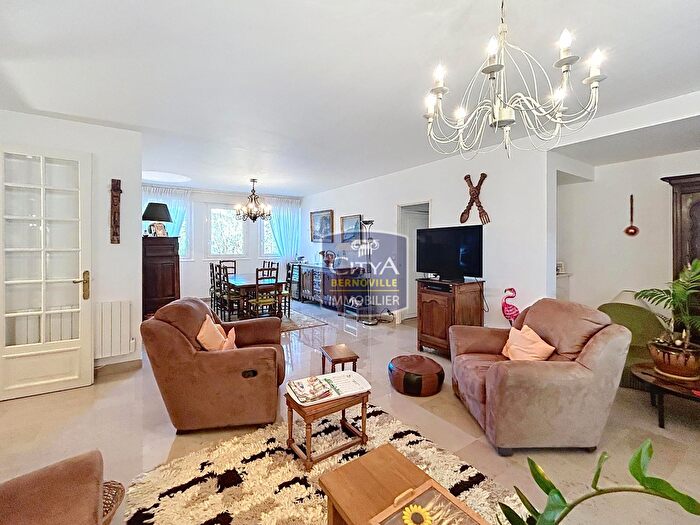 Appartement à vendre - Saint-Quentin, Europe, Rémicourt - 4 pièces - 3 chambres