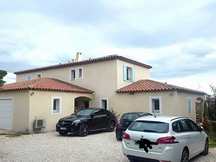 Maison 5 pièces à louer à Aix-en-Provence, Saint-Donat, Les Platanes