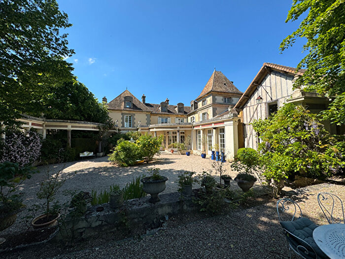 Maison à vendre - Septeuil - 12 pièces - 5 chambres