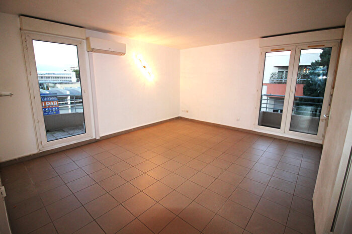 Appartement à vendre - Nîmes, collines - 3 pièces - 2 chambres
