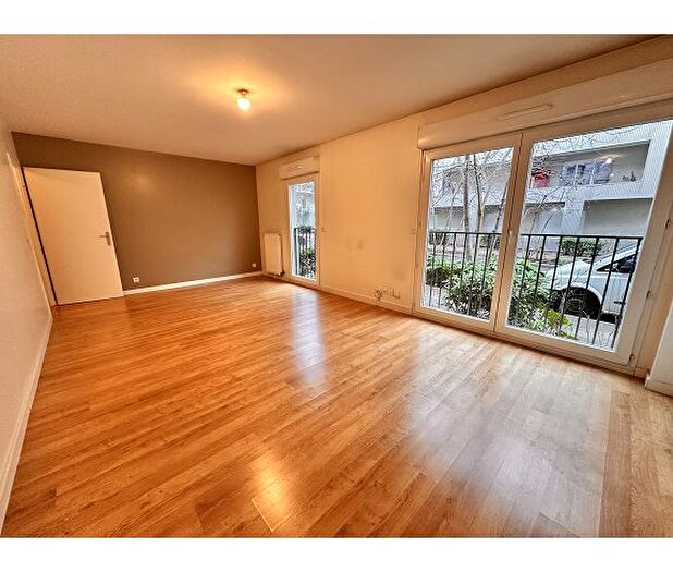 Appartement à louer - Massy, Atlantis, Champs Ronds - 1 pièce