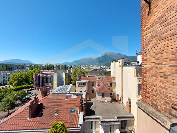 Appartement à vendre - Grenoble, Centre-ville - 2 pièces - 2 chambres