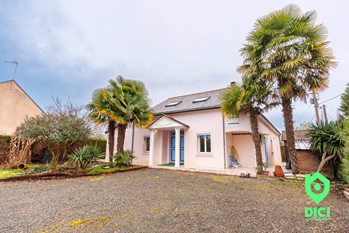 Maison à vendre - Pellouailles-les-Vignes - 5 pièces - 4 chambres