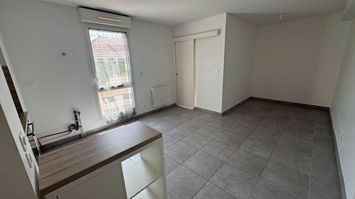 Appartement 1 pièce à Francheville le Haut-Bruissin, à louer