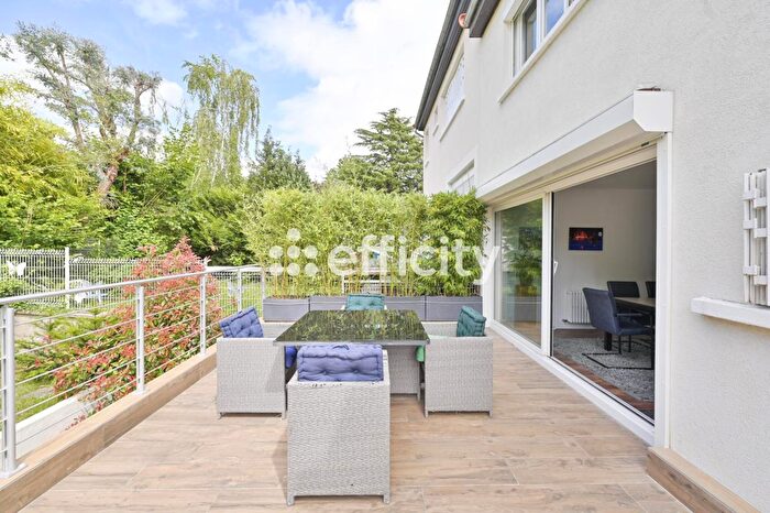 Verrières-le-Buisson, Justice, Amblainvilliers : Maison 6 pièces à vendre