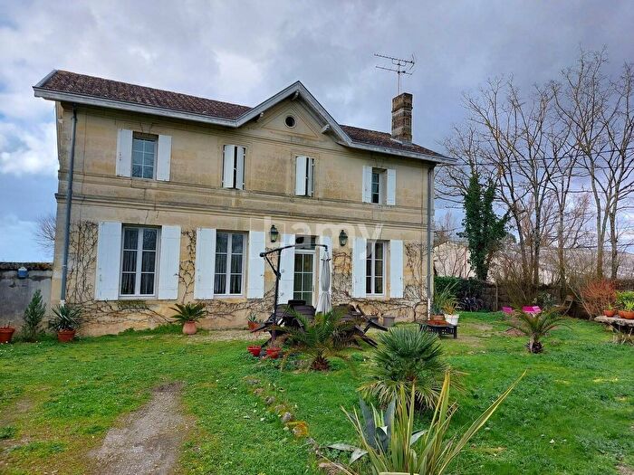 Maison à louer - Néac - 5 pièces - 4 chambres