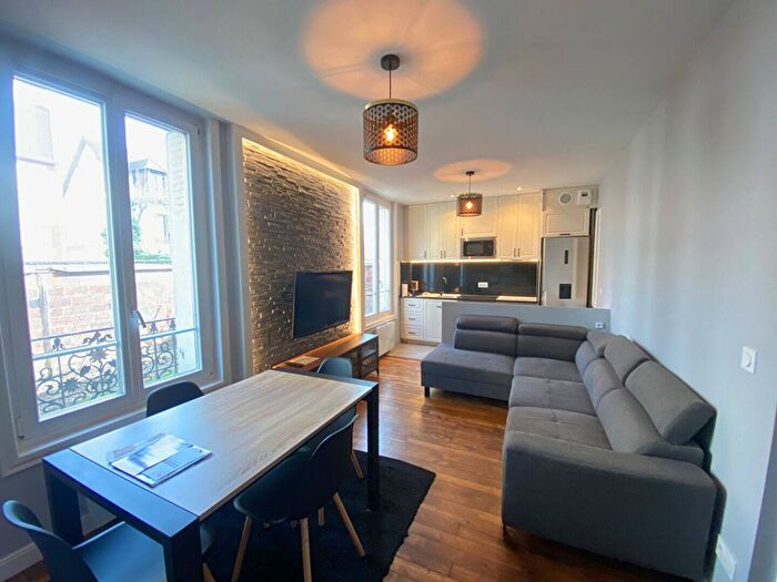 Appartement à louer - Residentiel-Place Verdun, Enghien-les-Bains - 2 pièces - 1 chambre