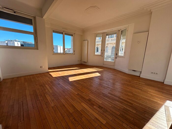 Appartement à vendre - Nice, Promenade des Anglais, Rue de France - 3 pièces - 2 chambres