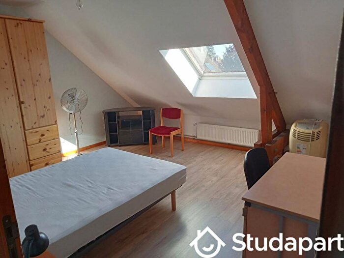 Parmentier, Sainte-Geneviève-des-Bois : Appartement 1 pièce à louer