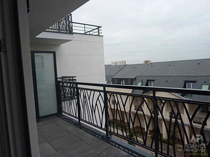 Appartement 4 pièces à Plateau-Mont Valérien, Rueil-Malmaison, à louer