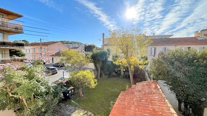 Maison à vendre - La Seyne-sur-Mer, Est - 3 pièces - 2 chambres
