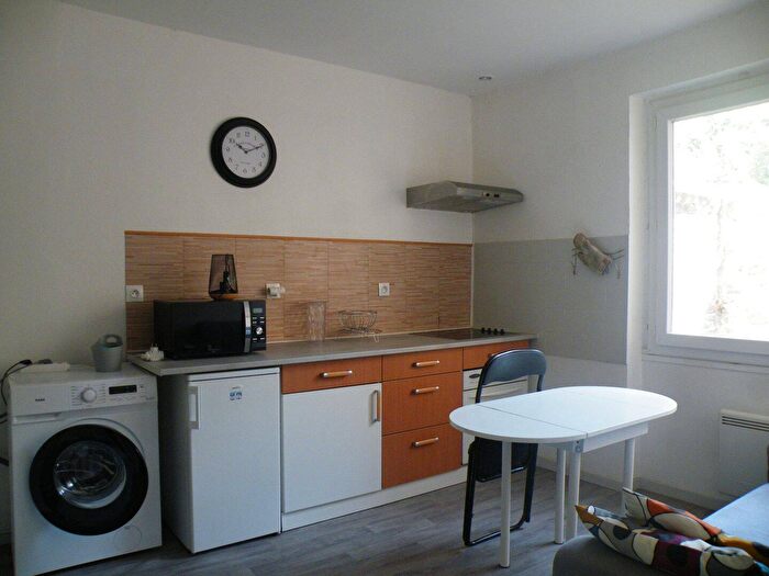 Aubin : Appartement 2 pièces à louer