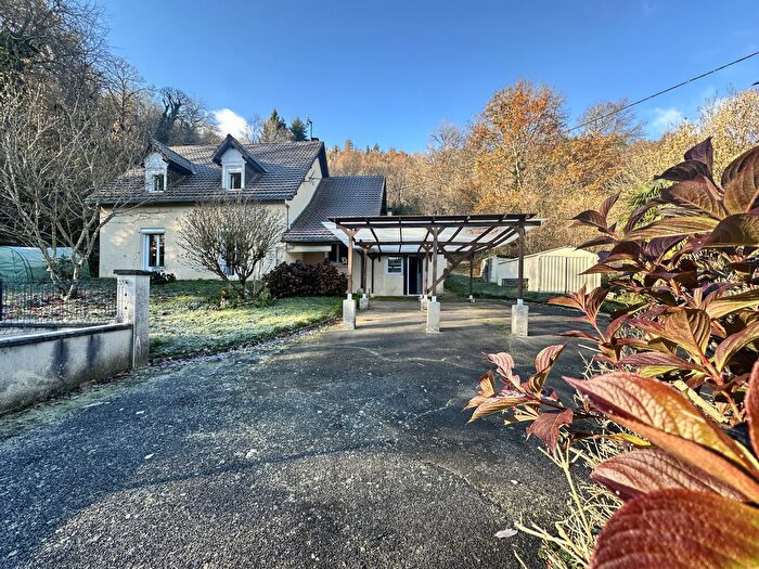 Cransac : Maison 6 pièces à vendre
