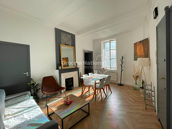 Appartement 2 pièces à louer - Nîmes, Ecusson, Arènes