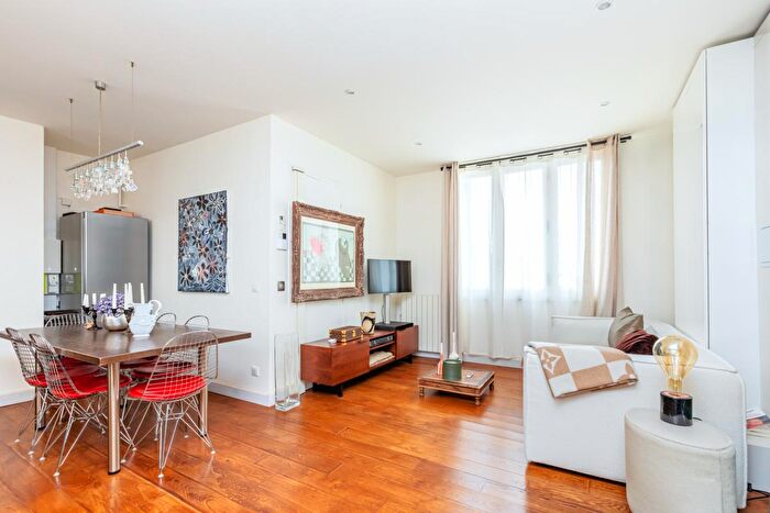 Appartement à vendre - Paris e , Saint-Philippe du Roule - 2 pièces - 1 chambre