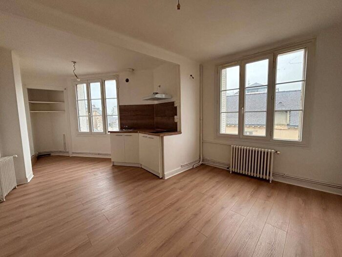 Appartement à louer - Centre, Châteaubriant - 2 pièces - 1 chambre