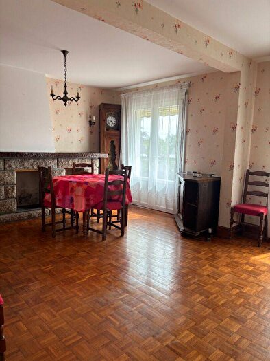 Maison 5 pièces à louer - Zone Urbaine, Questembert