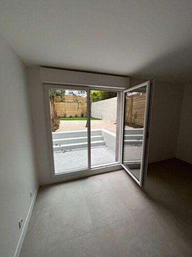 Carnot Gambetta, Suresnes : Maison 3 pièces à louer