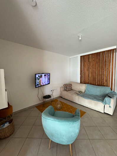 Appartement à louer - Les Abymes - 2 pièces - 1 chambre