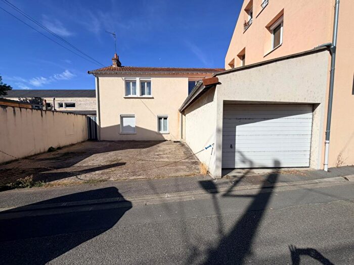 Le Mans, Novaxis : Maison 6 pièces à vendre