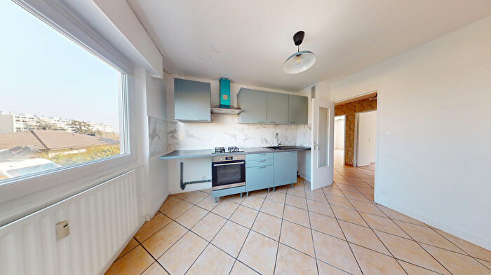 Appartement à vendre - Saint-Étienne, Solaure, Croix de lOrme, Le Mont, La Jomayère - 4 pièces - 2 chambres