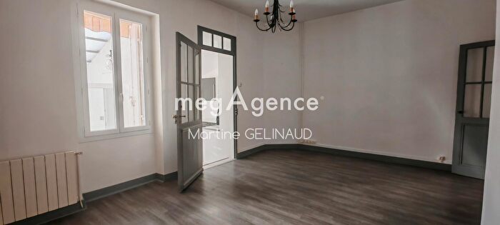 Maison à vendre - Saintes, Centre-ville - 3 pièces - 1 chambre