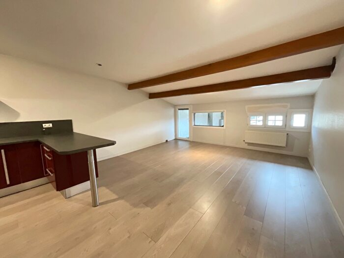 Appartement à louer - Castres, Centre-ville - 2 pièces - 1 chambre