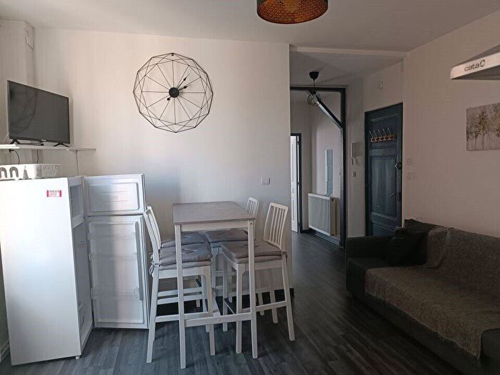 Appartement à louer - Colline des Pères-Tardy, Saint-Étienne - 3 pièces - 2 chambres