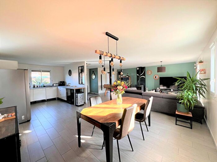 Maison à vendre - Aubergenville - 5 pièces - 3 chambres