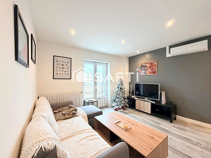 Maison à vendre - Casteljaloux - 3 pièces - 2 chambres