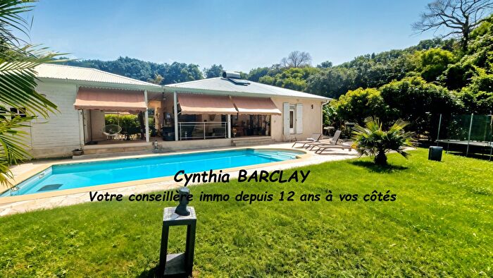 Maison à vendre - Fort-de-France - 5 pièces - 3 chambres