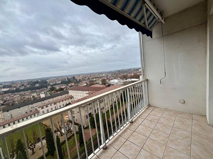 Appartement à louer - Centre-Historique, Romans-sur-Isère - 3 pièces - 2 chambres