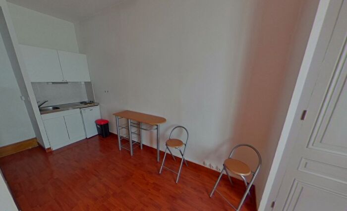 Appartement à louer - Villeurbanne, Croix Luizet - 1 pièce