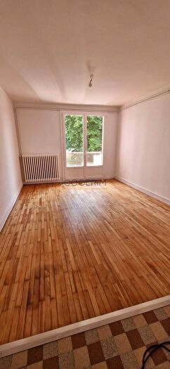 Appartement à louer - Villefranche-sur-Saône - 3 pièces - 2 chambres