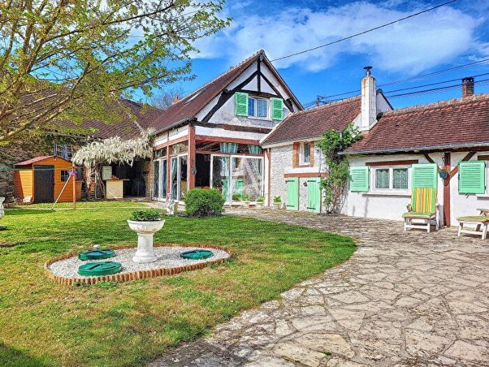 Maison à vendre - Nargis - 7 pièces - 3 chambres