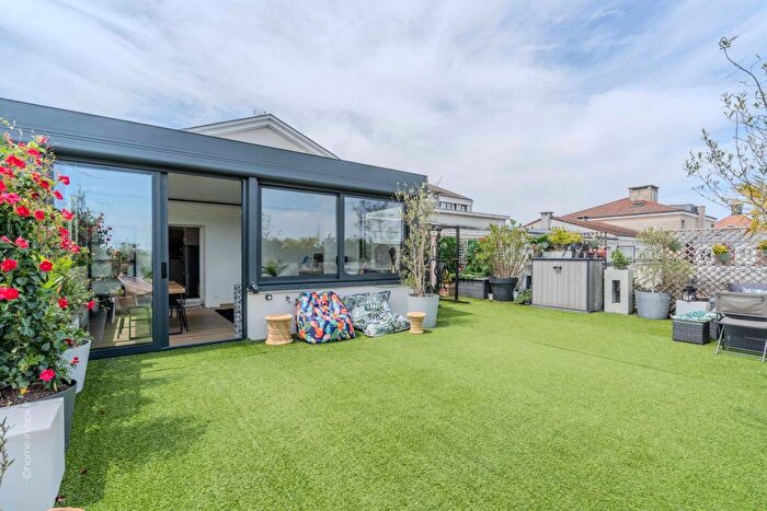 Appartement à louer - Centre Ville Sud Ouest, Bussy-Saint-Georges - 5 pièces - 3 chambres